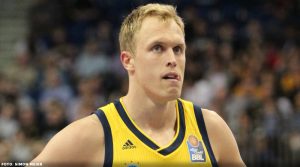 Luke Sikma verlängert bei ALBA BERLIN um vier Jahre | basketball.de
