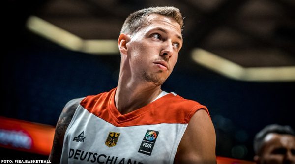 Daniel Theis unterschreibt bei den Houston Rockets | basketball.de